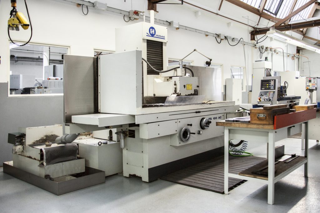 Flachschleifen – Stöcker Engineering GmbH